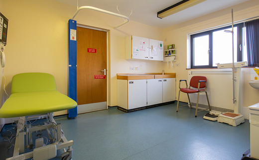 Examination room OP15 | NHS Open Space